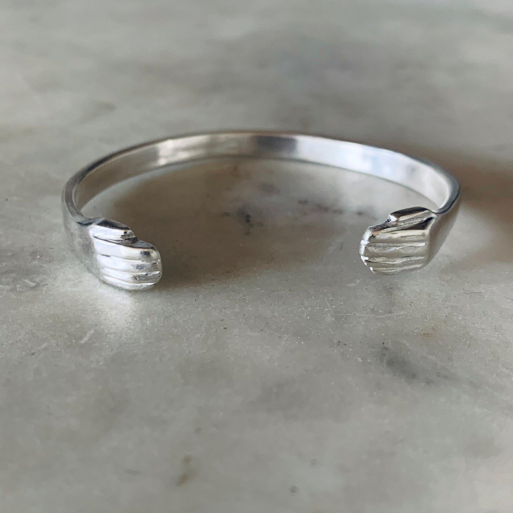 HUG BRACELET | MIMOSA Handcrafted